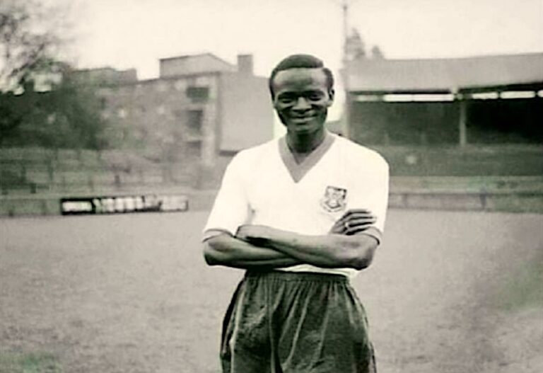 Nigerian Football Legends – See The Top 10